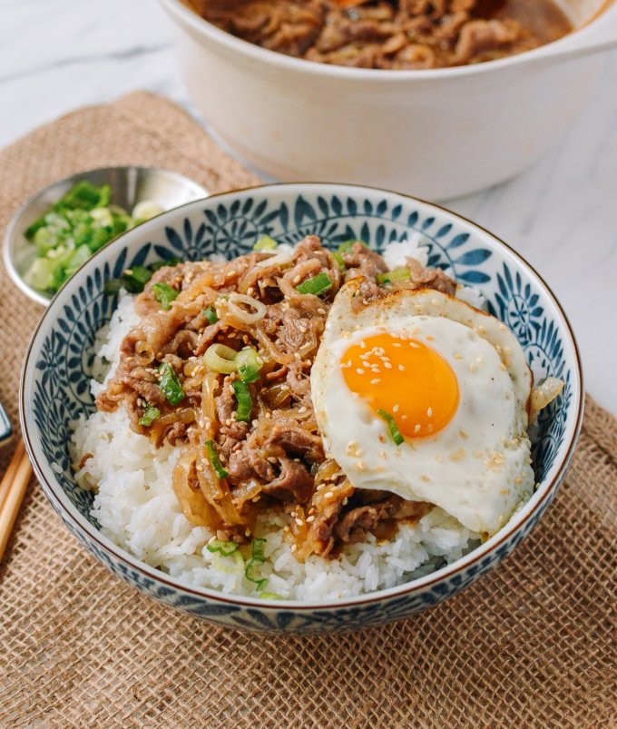 5 năm ăn cơm bò mỗi ngày ở cửa hàng đồ ăn nhanh