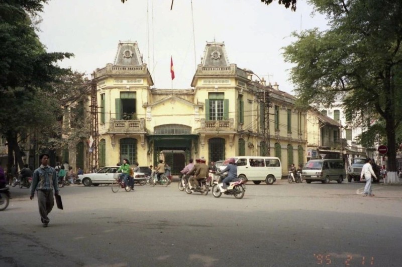 Ảnh Hà Nội năm 1995 gây chú ý